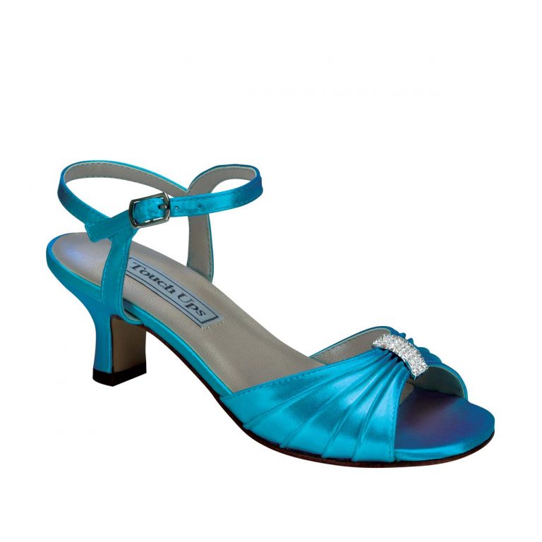 Children's shoes for special events that can be dyed to any color!